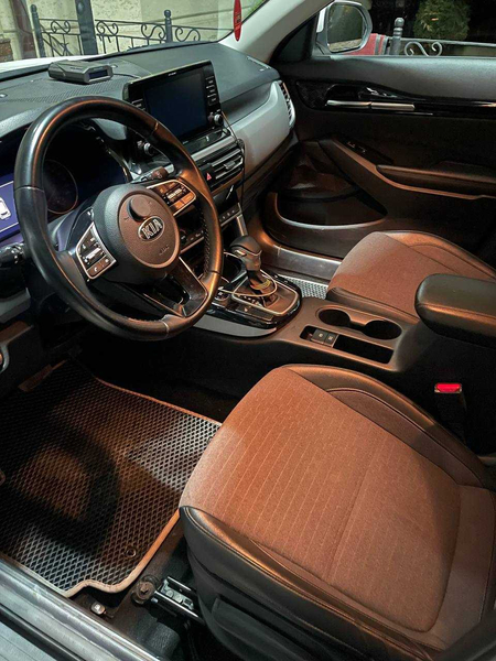 KIA SELTOS 2-я позиция 2021 года