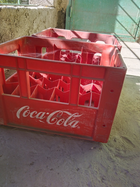 Coca Cola yashik
