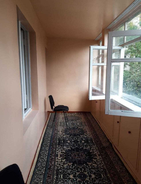 Продаю 4х комн 1эт 5 эт Чиланзар 25 квл ор-р Олмаз ресторан
