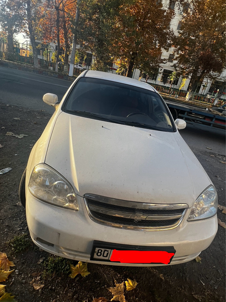 Продается Lacetti за 8200$