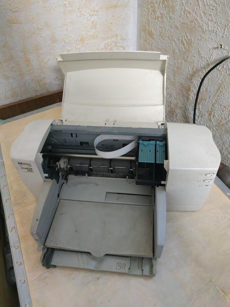 Принтер HP Deskjet 840C