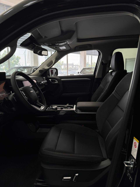 HAVAL DARGO темный черный свет