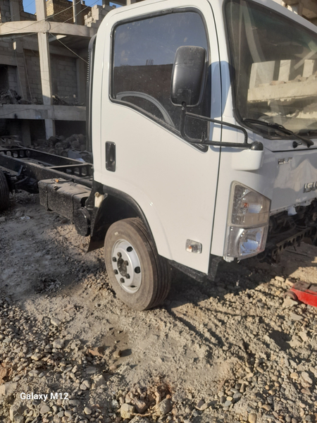 Isuzu samasval 5t