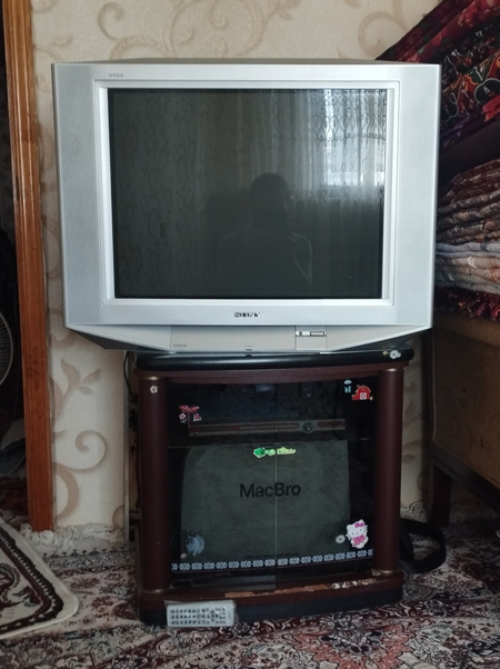 Телевизор  Sony цветной