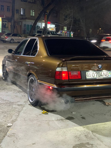 BMW Y34 
M54 mato’r ZF karobkada
Radyato’r kota qo’yilgan 46 elktronik