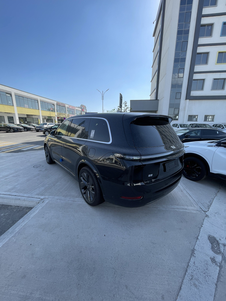 Li 9 ultra/ Lixiang/ 2024/ nalichi/ yengi salon/ shoshilnch/ срочно