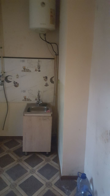 Kvartera sotiladi Marka super market tarafda