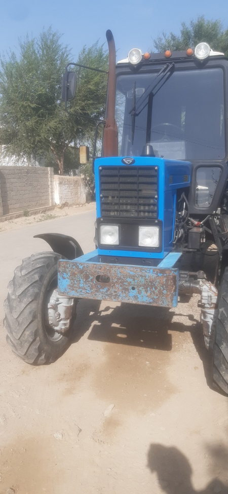 Traktor Belarus 82.1