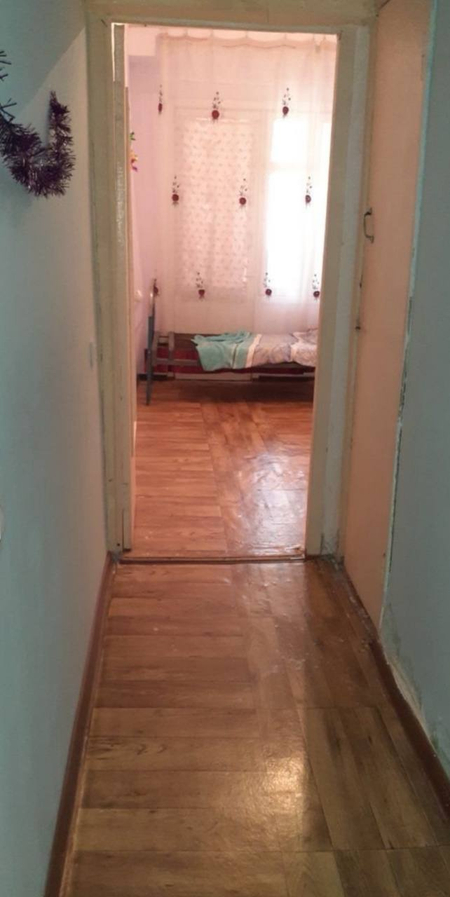 .Продам 1х2комнатную балкон 2х6метр 42м2 Чорбог куча промзона раздельн