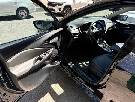 Onix Turbo Premier 2023y