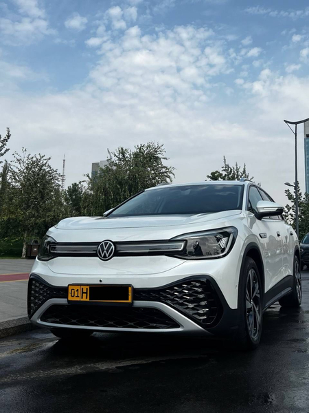 Volkswagen ID.6 Crozz PRO