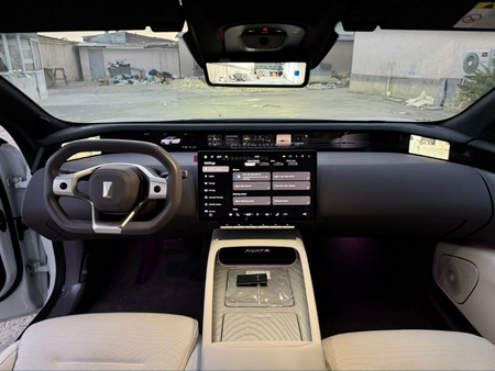 AVATR 12 full elektromobil
