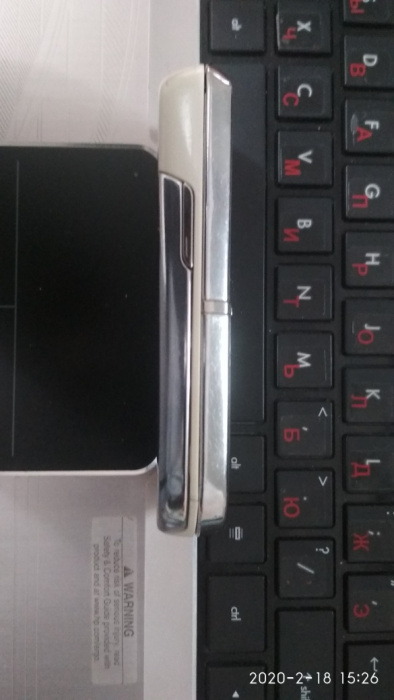 Click. VIP телефон Nokia 8800 Sirocco