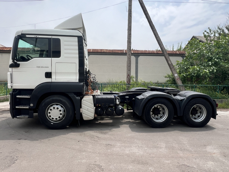 MAN TGS 26.400. Medium