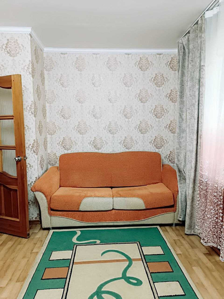 Сдам 2комнатная, Лабзак. Локация супер!!