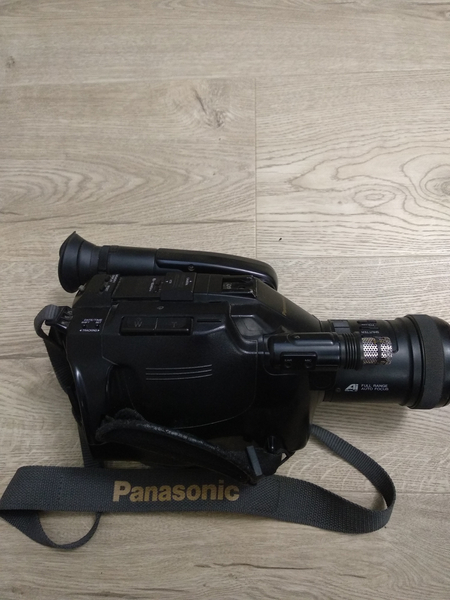 Видеокамера Panasonic