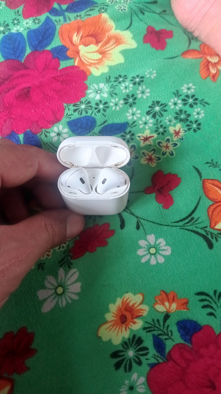 Срочно продам наушники рабочий