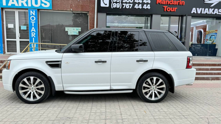 Land Rover Renge Rover 2011 yil