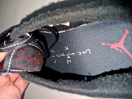 Jordan 1 low ( Travis Scott )