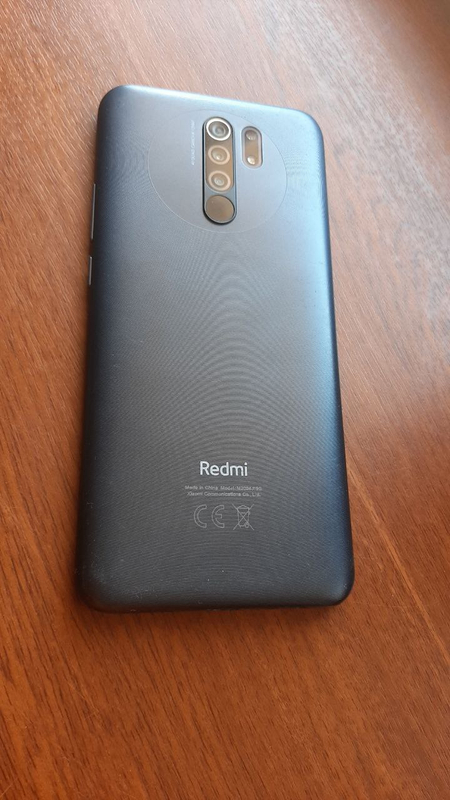 Redmi 9 sotiladi +64 gb fleshka + chexol + zaryadka + ekran zashitka