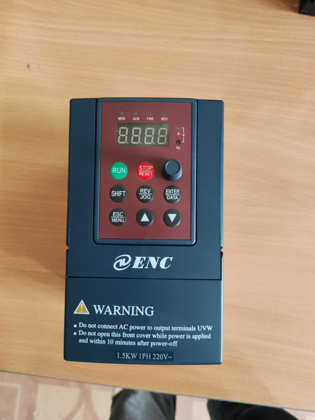 Преобразователь частоты ENC EDS800-2S0015N