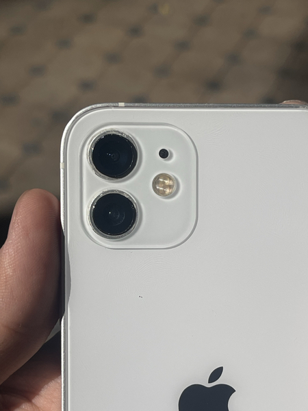 Iphone 12 64gb  karopka bor