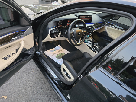 BMW G30 5-Series 530i X-Drive