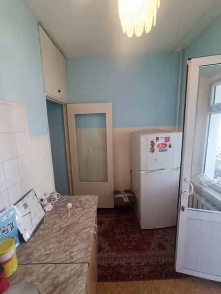 Продаю Срочно 1 ком. СЕРГЕЛИ 7. Балкон 2 на 6. Площадь 45 м2. 3 этаж/5