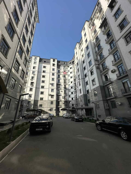 Юнусабад 11 квартал Мегаплэнет 3/1/4 (68²) продаётся квартира