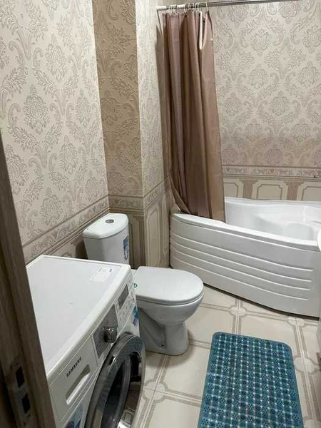 Аренда - м-в Яллангач (Эко Базар) - 2 комн - Новостройка