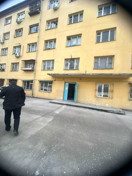 Yakkasaroy, Qushbegida 18 kv metr 1 xonali uy sotiladi