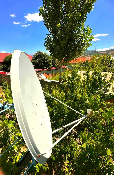 2 ta Barabalka antena sputnik Tyuneri bilan ideal holatda