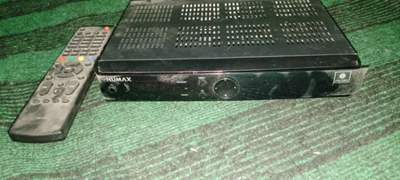 Tuner humax sotildi