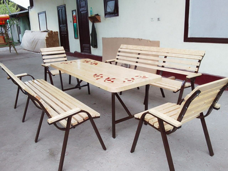 Dachni stol stul 1 yil kafolati bor.  Profili 4×2 stenkasi 1