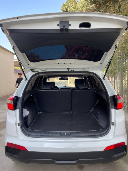 Hyundai Creta 60000ming yurgan xalol orqa qapotida petnosi bor