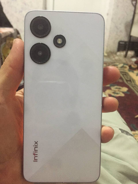 Infinix 30i 128gb 4ram