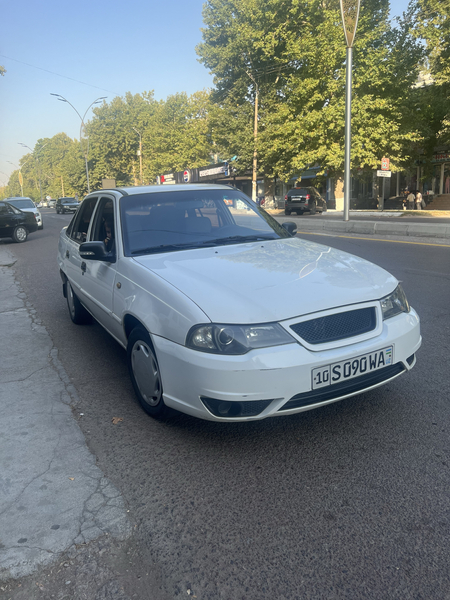 Nexia 2 sotiladi