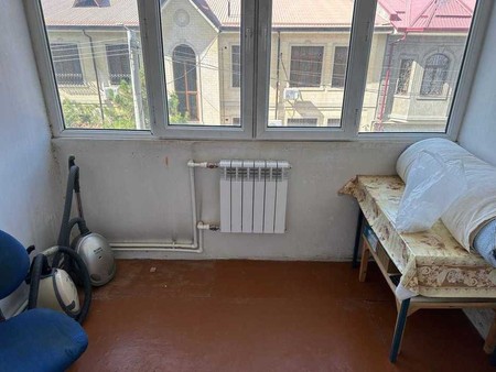 СРОЧНО! Беруний 2х переделанная в 4х комнатную, банковский дом, 88м2