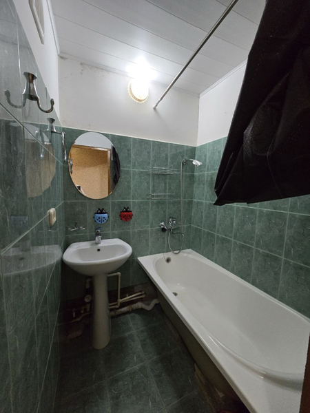 Продается 4 ком. Квартира площадью 82 кв.м. По ул. Шота Руставели