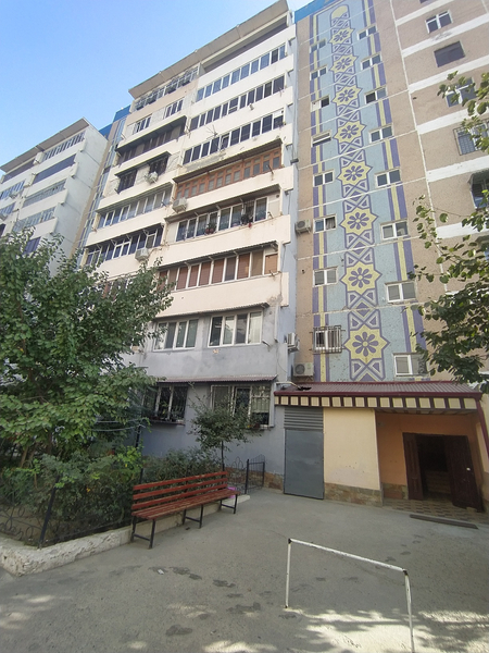 Срочно и недорого продается 2 комнатная квартира в Согдиане !