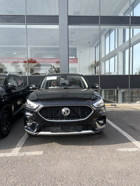 MG ZS model - Tracker, Sonet