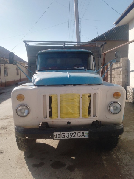Yaz 53 bortli avtomabil