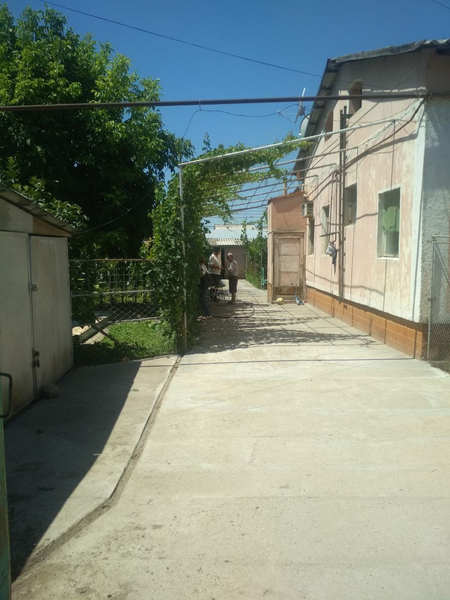 Продается. Сурум 7.3 сотки, дом+ ферма