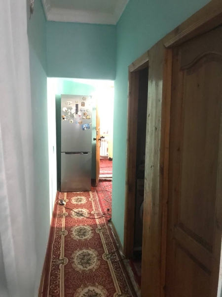 4xonali kv sotiladi