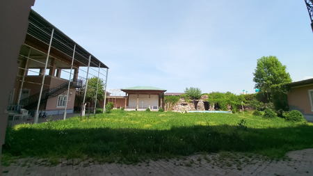 Продаётся участок факат ховли сотилади.18соток ховли.уч кахрамон пост.