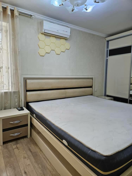 Янги Ташми Беруни метро якин 2 хонали