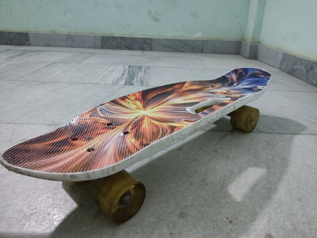 Sketboard sotiladi