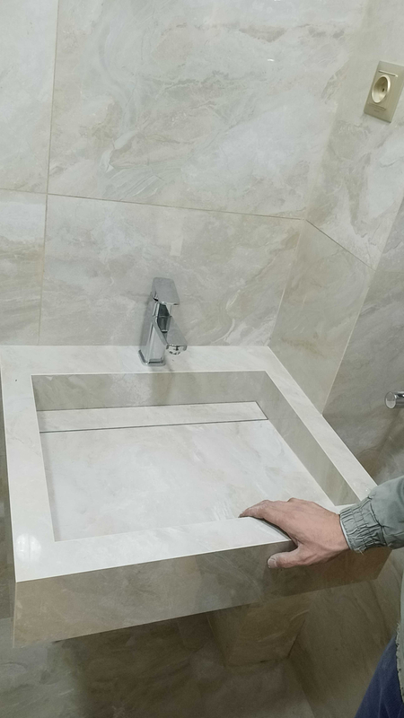 Keramagranitdan rakvina yasimza zakazga tayyoriyam bor.