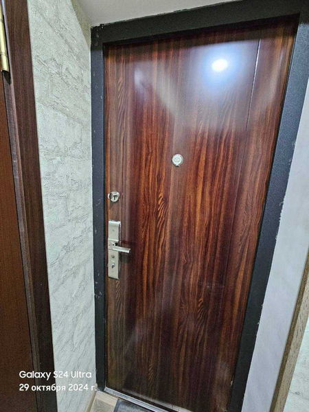 Срочно Продаётся 1/3/4 кв на Массив  Ялангач