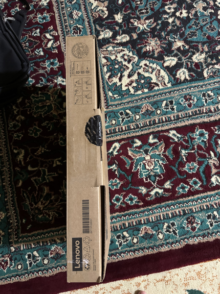 Lenovo kompyuter sotiladi pachka